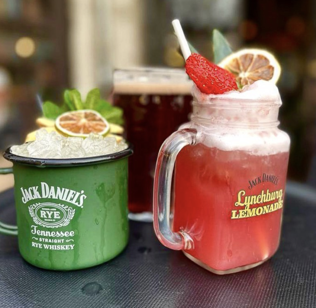 Funky Monky Lyon - Bar - Restaurant - Tapas 1 quai des Célestins